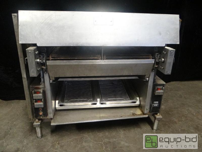 Nieco Natural Gas Chain Driven Char Broiler | DTKC Main Floor ...